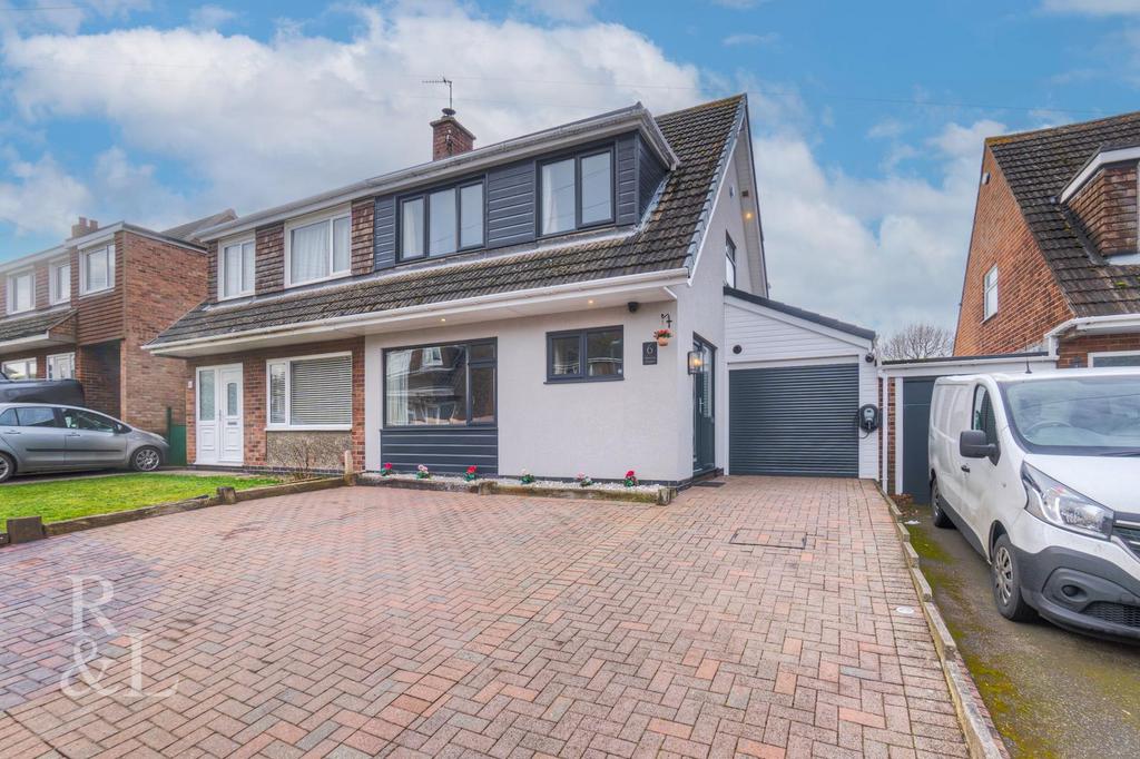 Mensing Avenue, Cotgrave, Nottingham 3 bed semi-detached house - £299,950