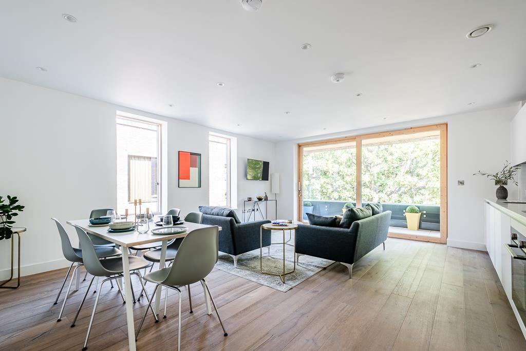 Prodigal Square, Hackney Gardens... 3 bed apartment - £1,050,000