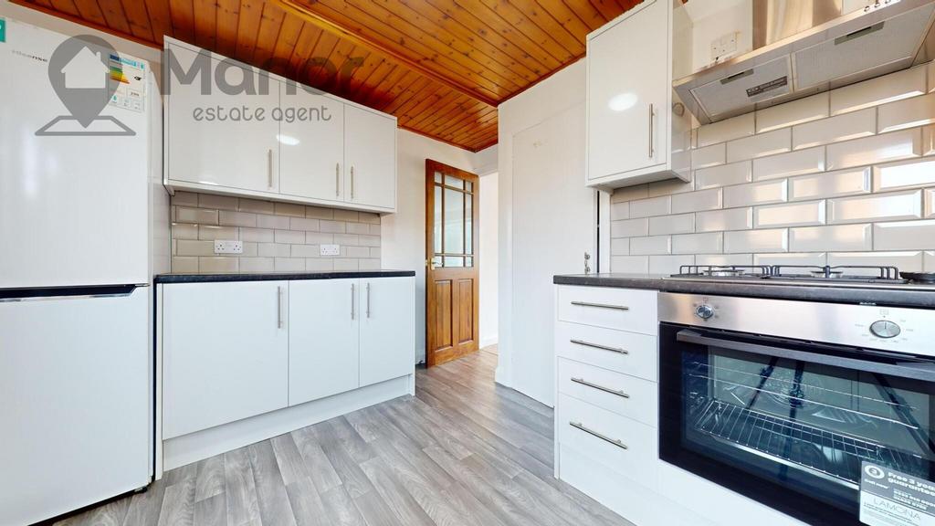 Lansbury Avenue, Romford, RM6 6SD 3 bed terraced house to rent - £2,200 ...