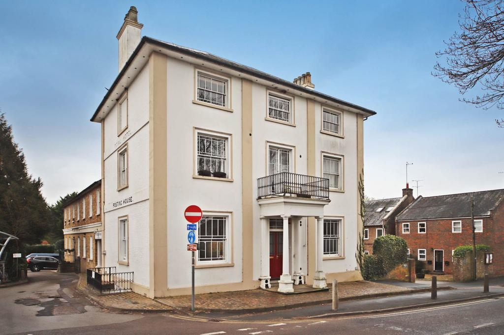 Posting House, Tring 1 bed apartment for sale - £240,000