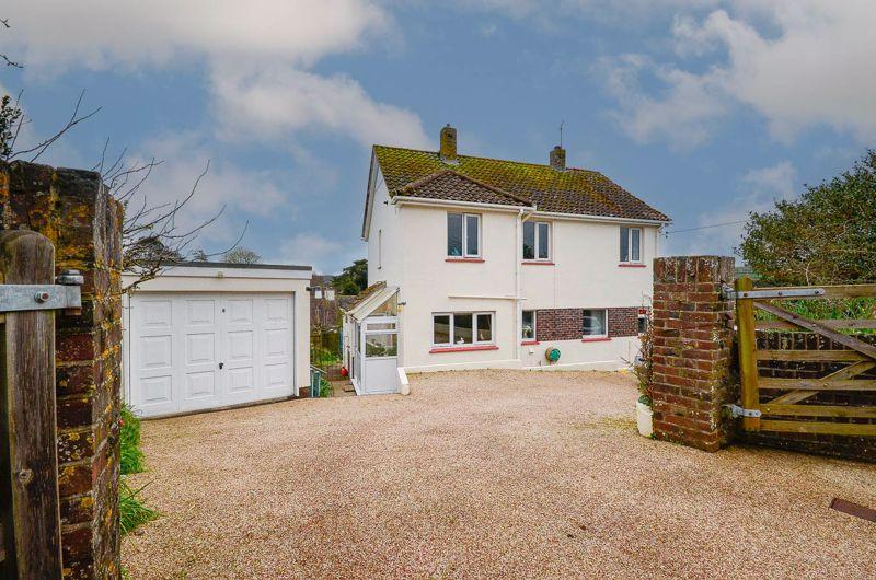 Slade Lane, Galmpton 4 bed detached house - £560,000