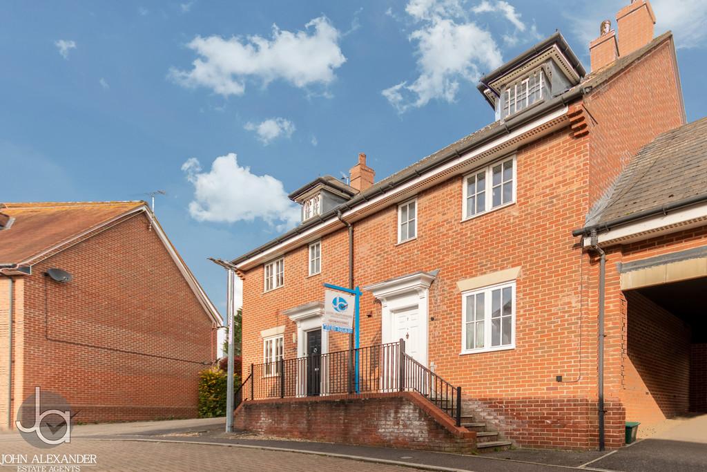 Philbrick Close, Colchester 3 bed semi-detached house - £300,000