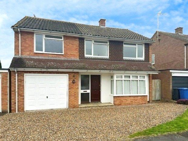 Testwood Road, Windsor, Berkshire 5 bed detached house - £775,000