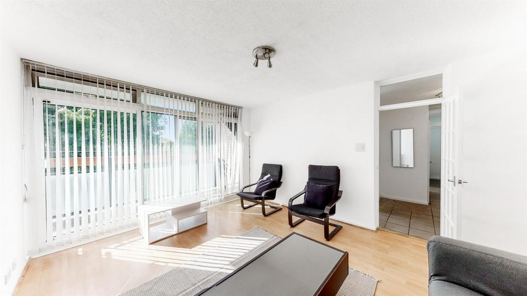 Columbia Road, London E2 2 bed apartment - £450,000