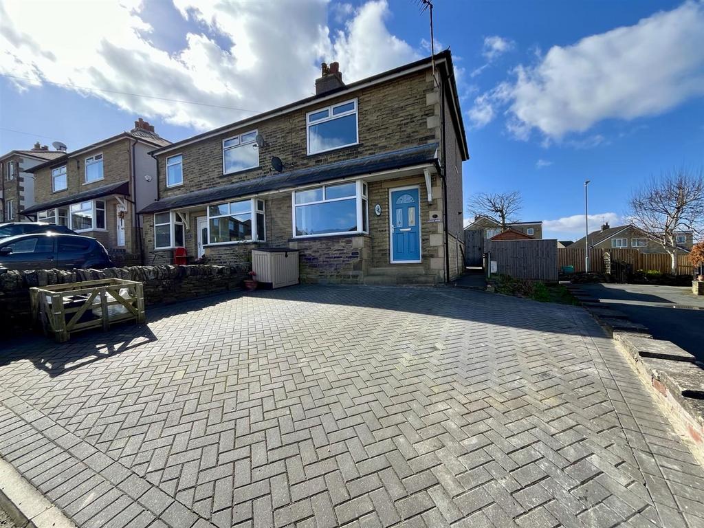 Lodge Drive, Elland 2 bed semi-detached house - £197,500