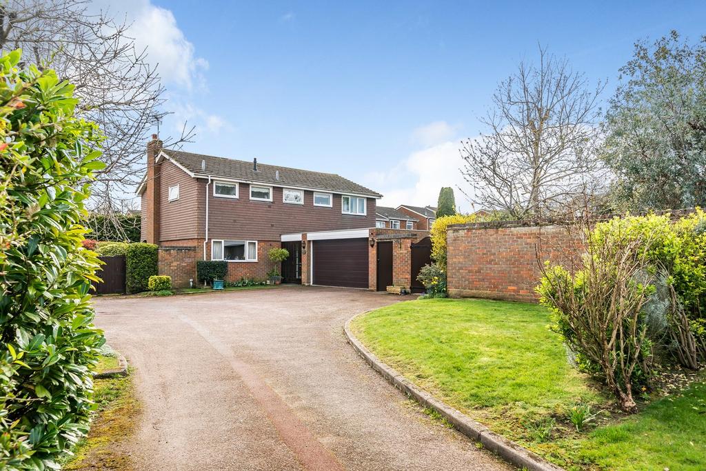 Hampden Road, Flitwick, MK45 4 bed detached house - £700,000
