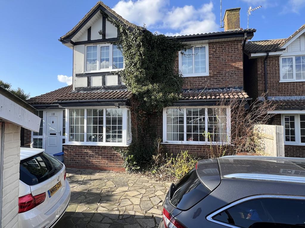 Thomas Close, Corby, NN18 4 bed detached house - £300,000