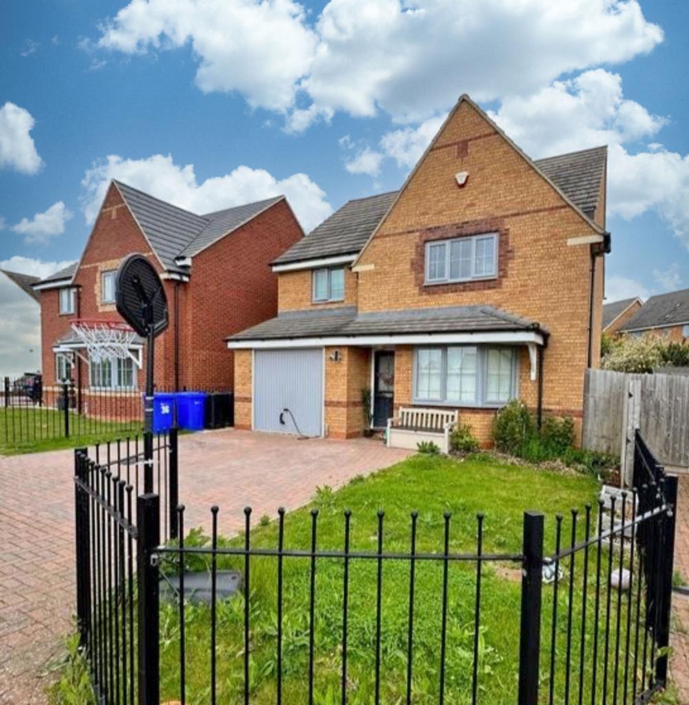 Michaels Drive, Corby, NN17 4 bed detached house for sale - £350,000