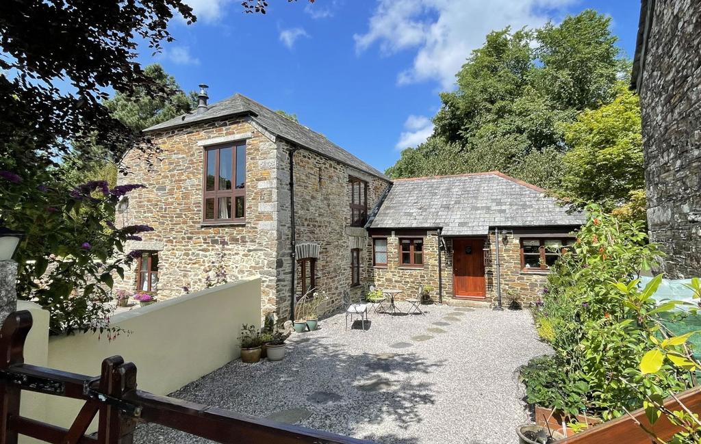 Tregeare, Launceston 3 bed detached house - £499,950