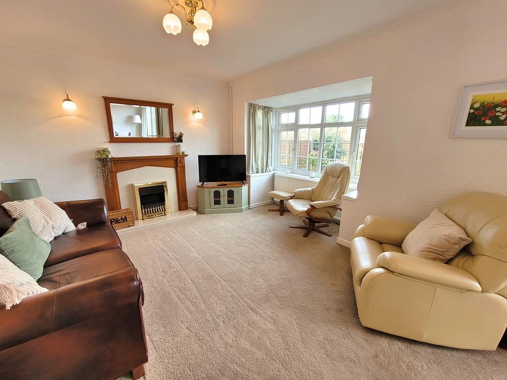 WAUNLON, NEWTON, PORTHCAWL, CF36 5RT 4 bed detached house for sale - £ ...