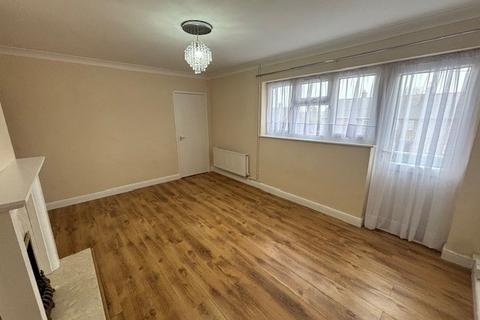 Houses to rent in Northamptonshire | OnTheMarket