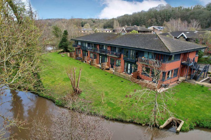 Weybrook House, Godalming 1 bed ground floor flat for sale - £250,000