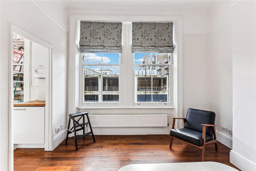 Farringdon Road, London, EC1R 1 bed apartment - £450,000