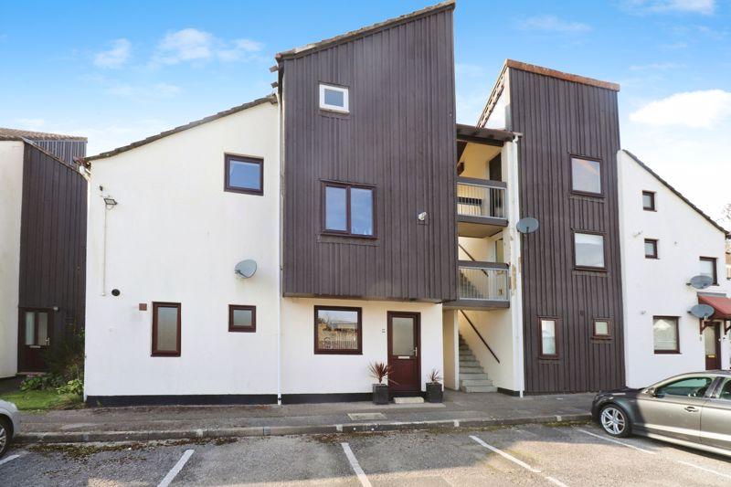 Tree Hamlets, Poole BH16 2 bed apartment - £235,000