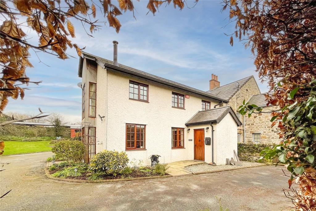 Treborth, Bangor, Gwynedd, LL57 2 bed semi-detached house - £385,000