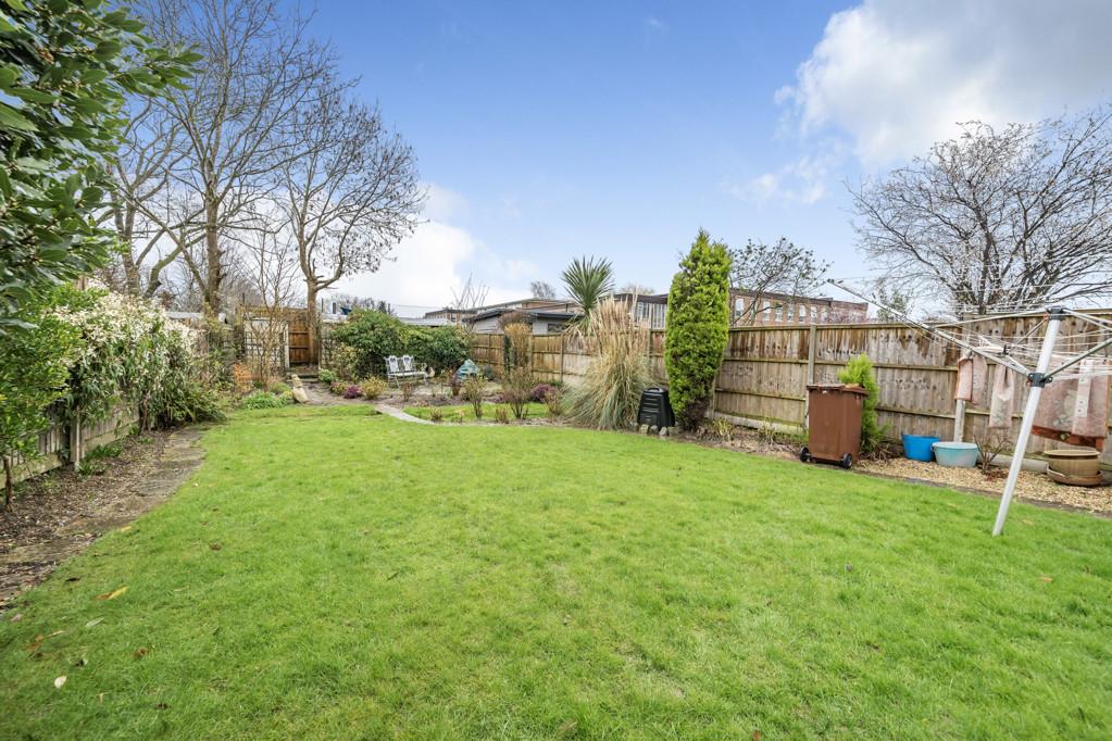 Pinner Hill Road, Pinner, Middlesex 2 bed semi-detached house - £700,000