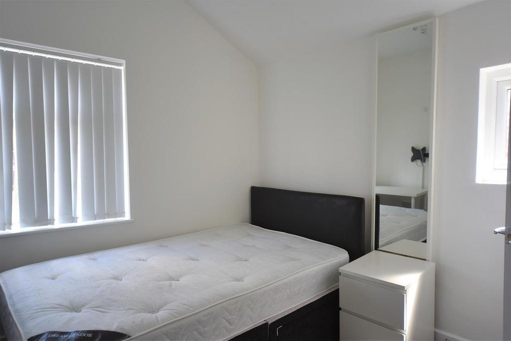Gresham Road, Middlesbrough TS1 1 bed property - £400 pcm (£92 pw)
