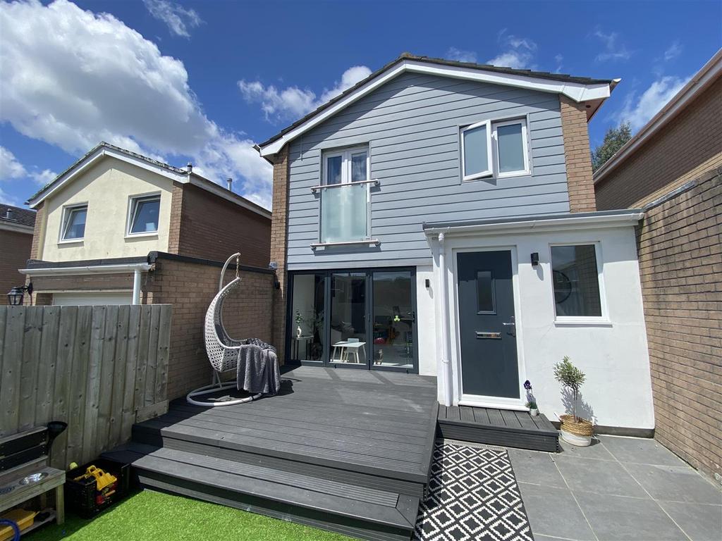 Westfield, Plymouth PL7 3 bed detached house - £300,000