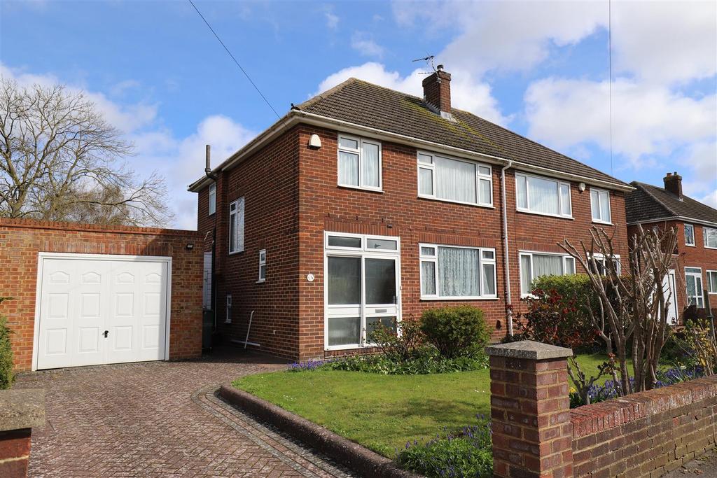 Boxley Close, Maidstone 3 bed semi-detached house - £395,000