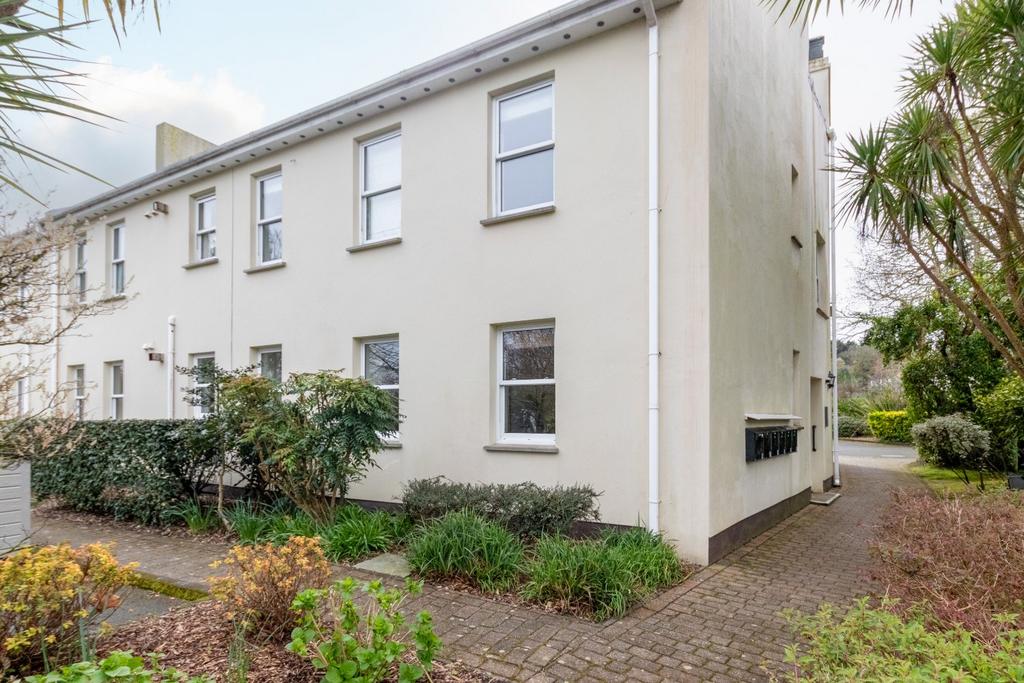 Footes Lane, St. Peter Port, Guernsey 2 bed apartment for sale - £435,000