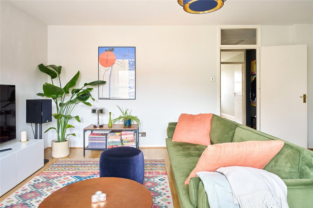 Well Street, Hackney E9 1 bed apartment - £390,000
