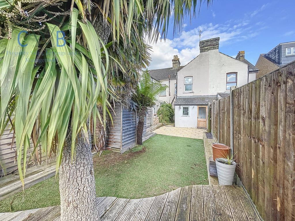 Malling Road, ME6 2 bed terraced house - £295,000