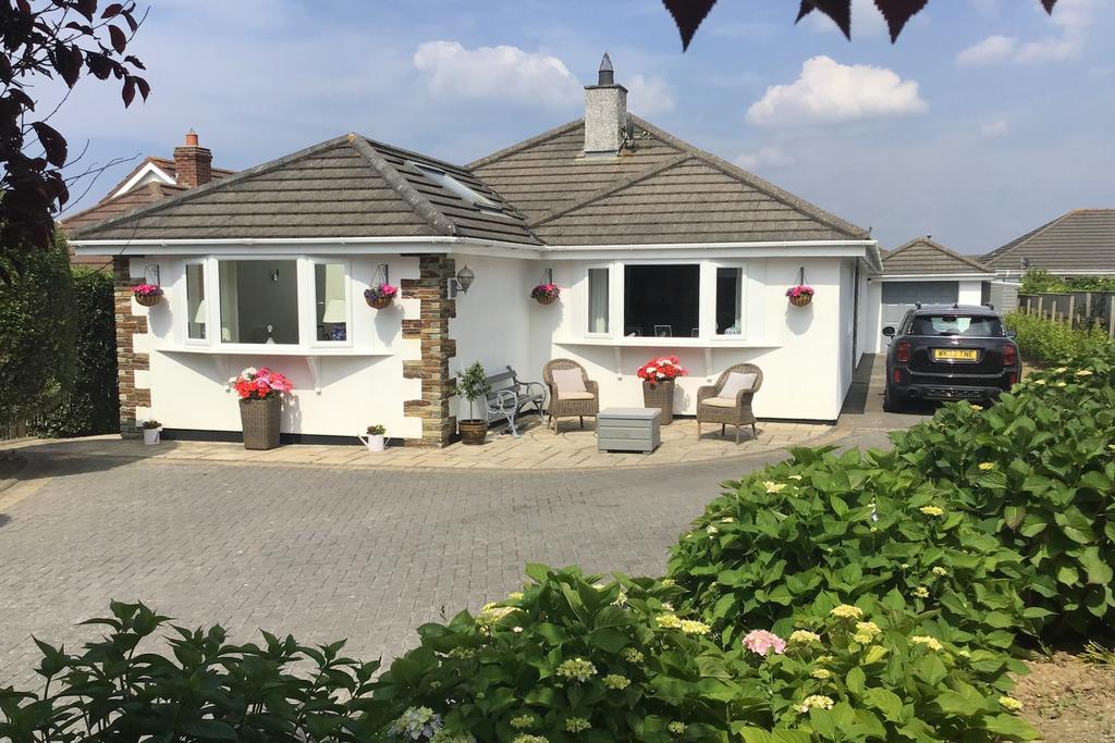 Peguarra Close, Padstow, PL28 3 bed bungalow - £650,000