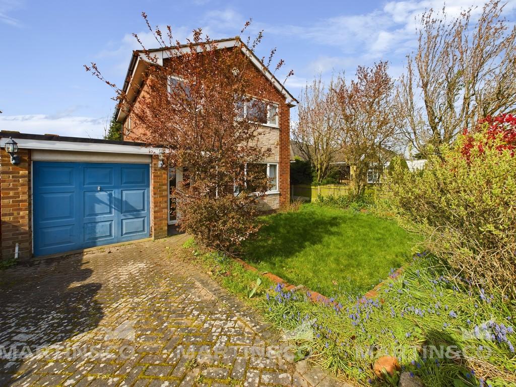 St Marys Road, Dunsville 3 bed detached house for sale - £220,000