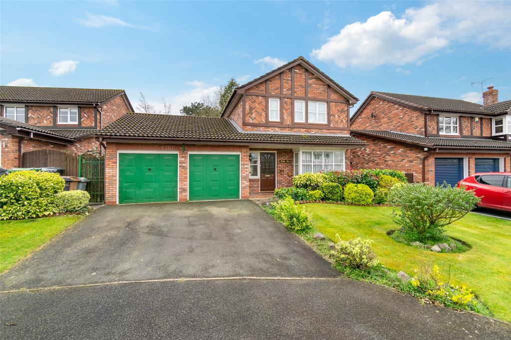 Laurel Close, Middlewich 4 bed detached house - £365,000