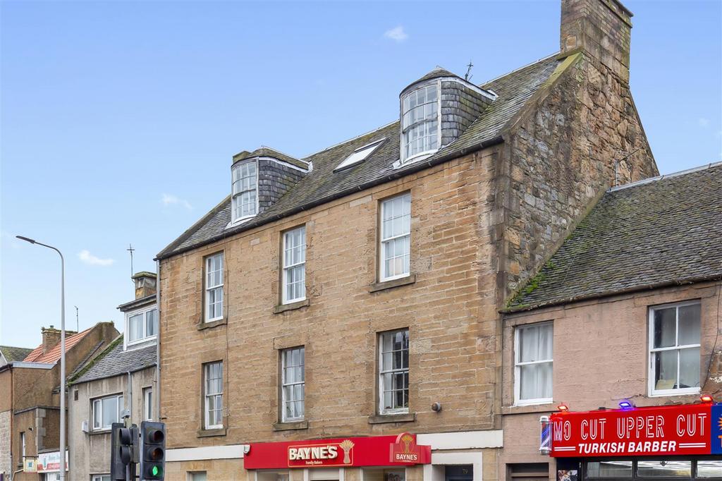 79, Flat 2, High Street... 2 bed property - £95,000