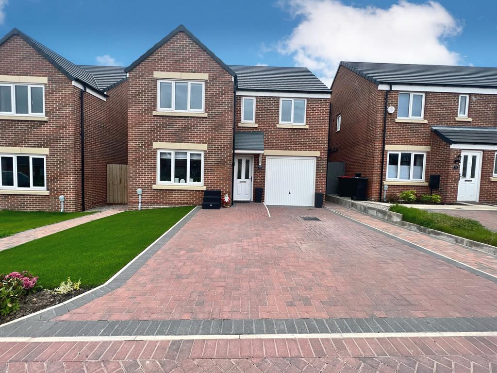 Beryl Drive, Poulton-Le-Fylde FY6 4 bed detached house - £315,000