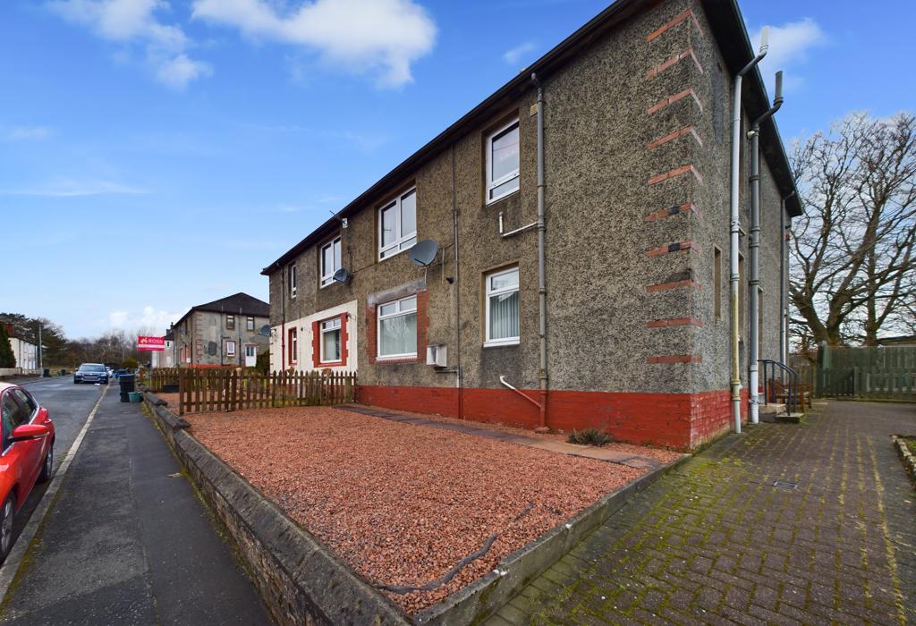Cumnock, Cumnock KA18 2 bed flat - £50,000