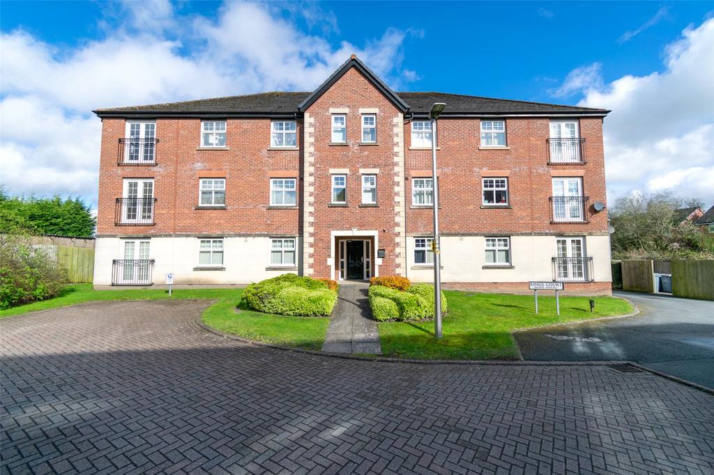 Kings Court, Regency Walk 2 bed penthouse - £125,000
