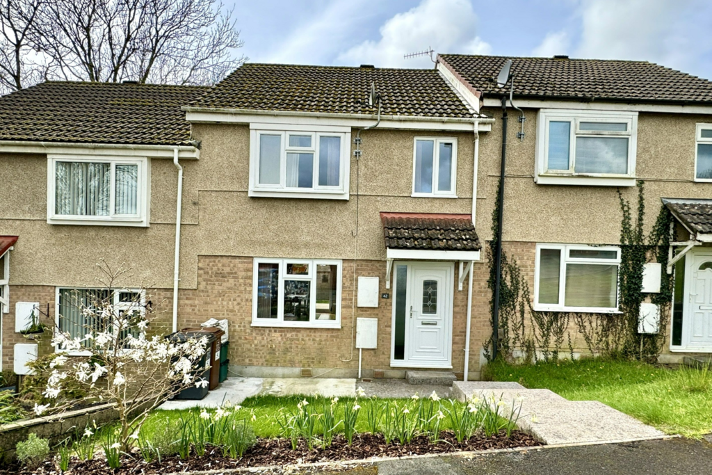 Church Park Road, Plymouth PL6 3 bed terraced house - £250,000
