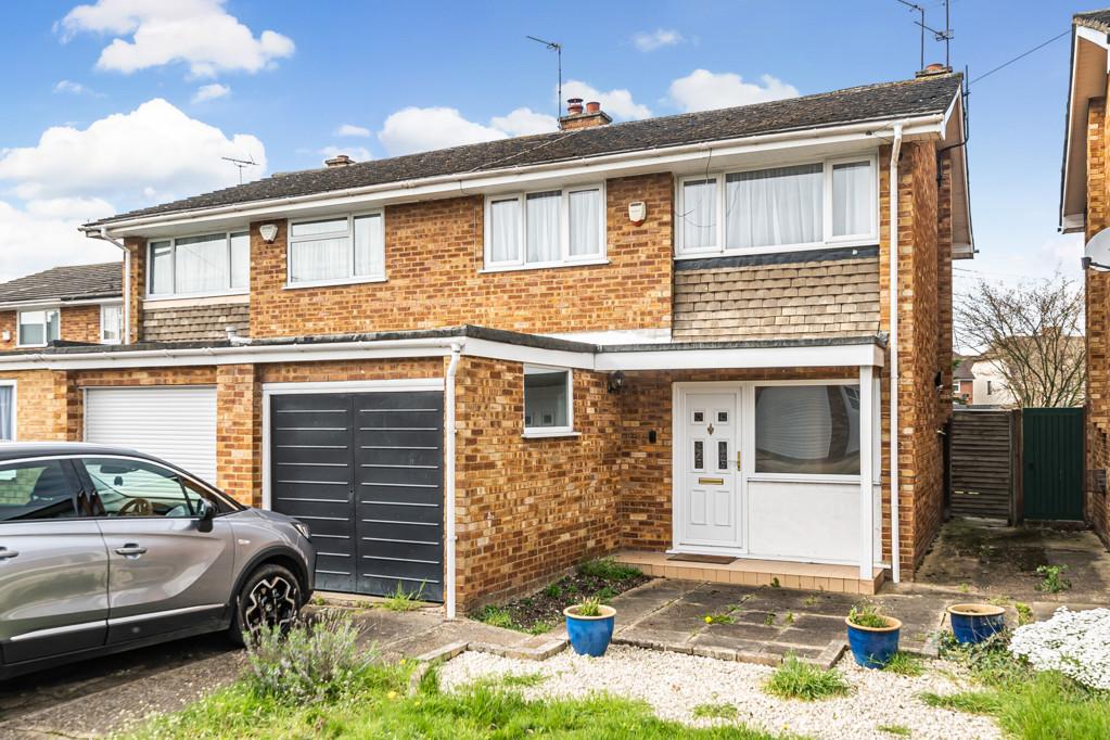 Andover Close, Uxbridge 3 bed semi-detached house - £465,000