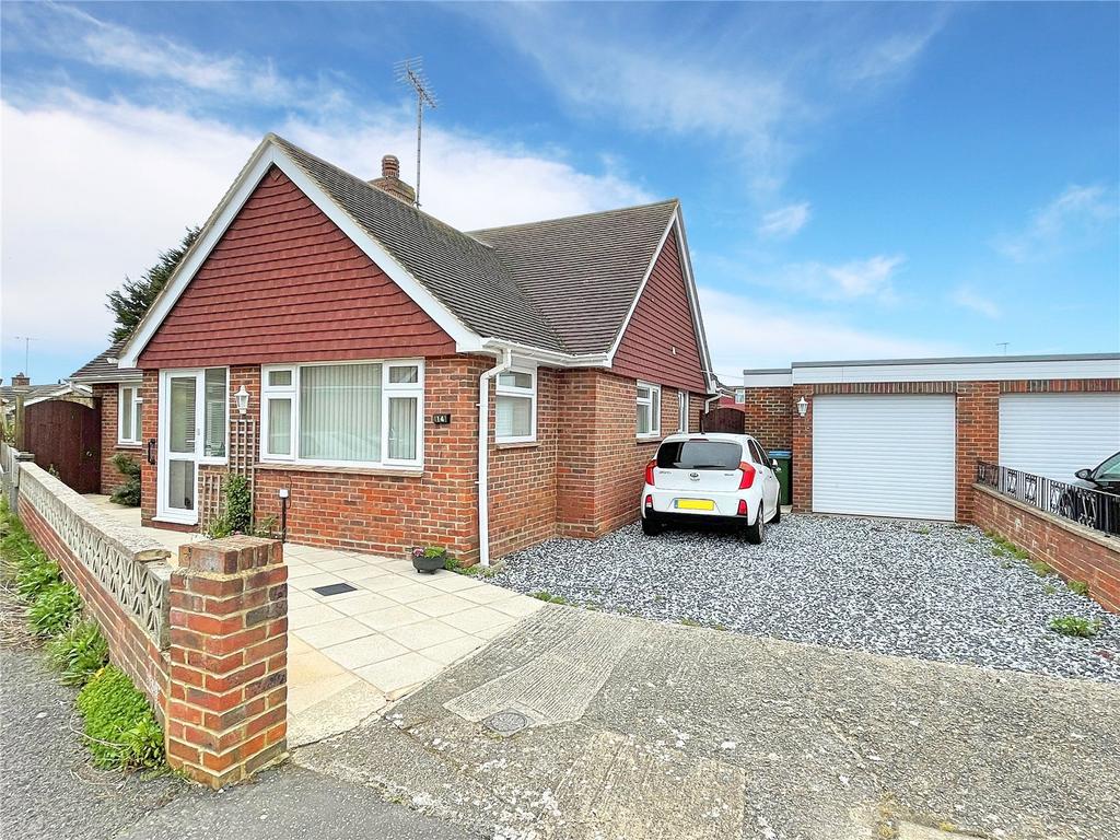 Parry Drive, Rustington... 2 bed bungalow - £575,000