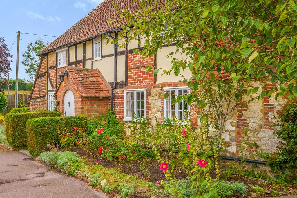 Duncton, Petworth, GU28 3 bed detached house - £1,200,000