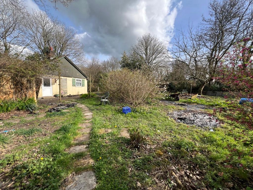 Oakford, Llanarth, SA47 3 bed bungalow for sale - £180,000