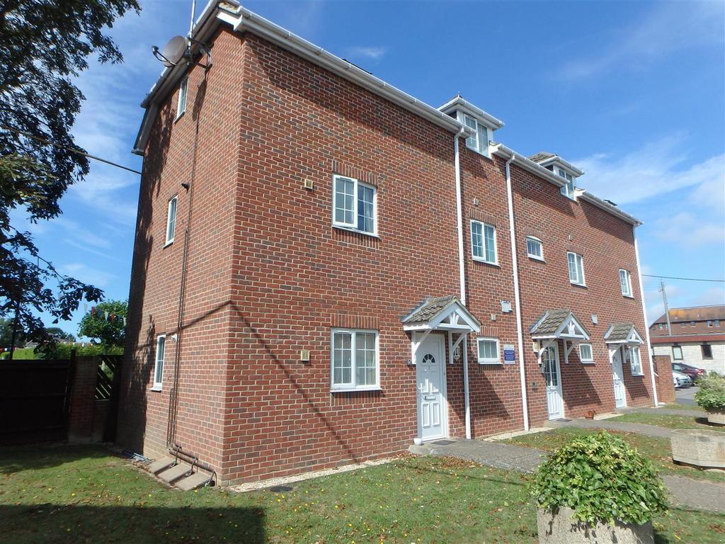 Parkside Walk, New Milton, BH25 6JW 1 bed flat - £825 pcm (£190 pw)