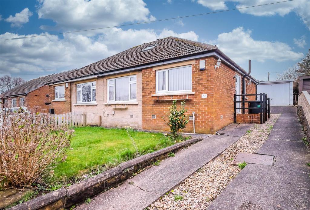 Chiltern Avenue Lindley 2 Bed Semi Detached Bungalow For Sale £