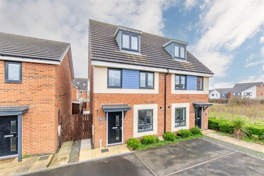 Roseden Way Great Park Ne13 3 Bed Semi Detached House £220 000