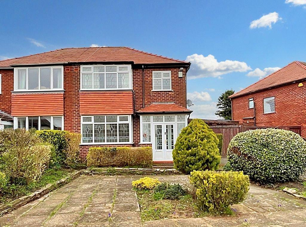 Carr Lane, Southport PR8 3 bed semi-detached house - £250,000