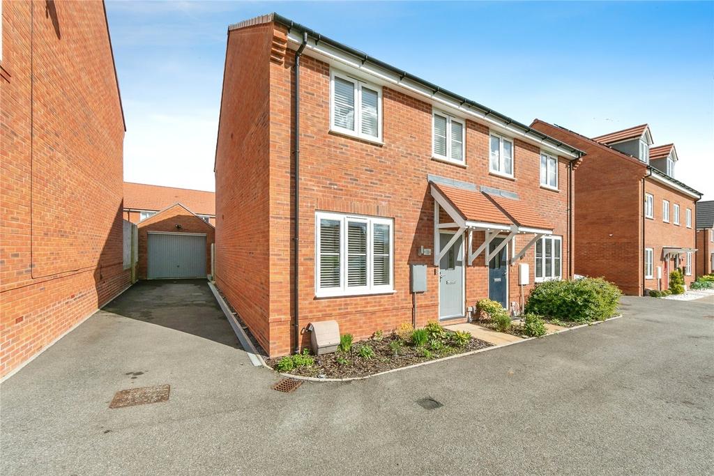 Floyer Grove, Shinfield, RG2 2 bed semi-detached house for sale - £410,000