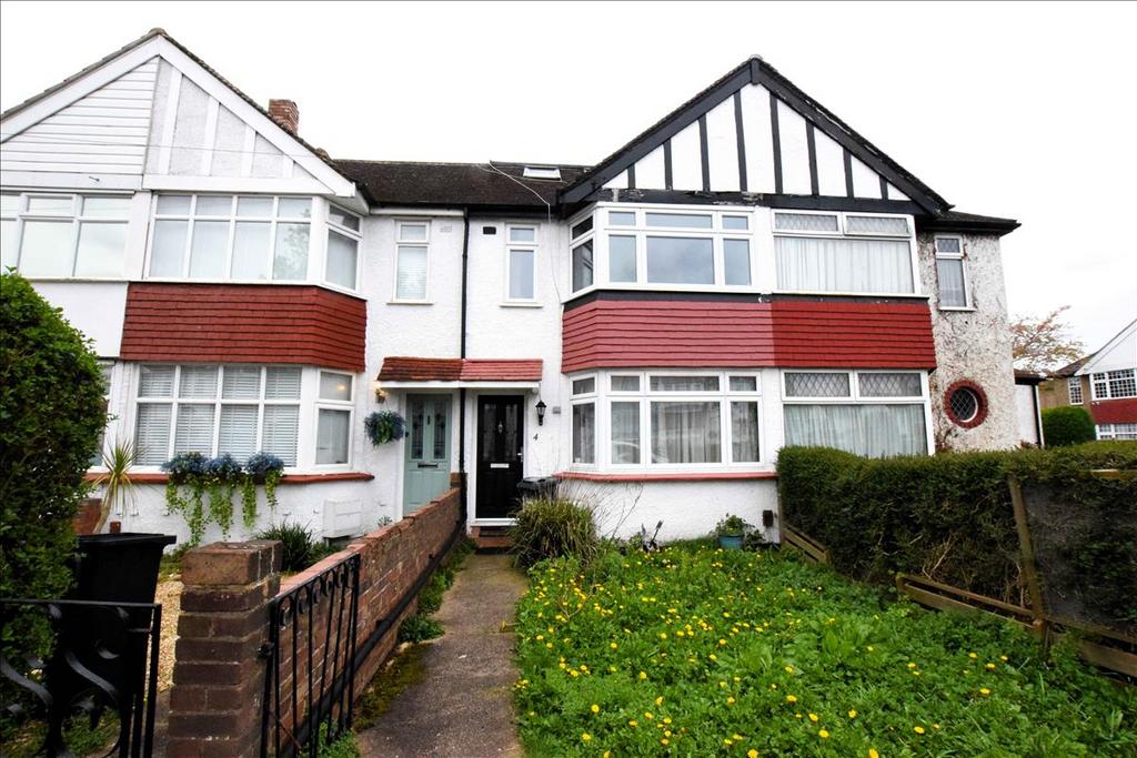 Southcote Avenue, Feltham, Middlesex... 3 bed terraced house - £475,000