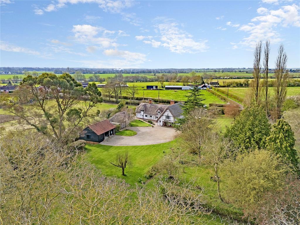 Mole Hill Green, Felsted, Dunmow... 5 bed detached house for sale - £ ...