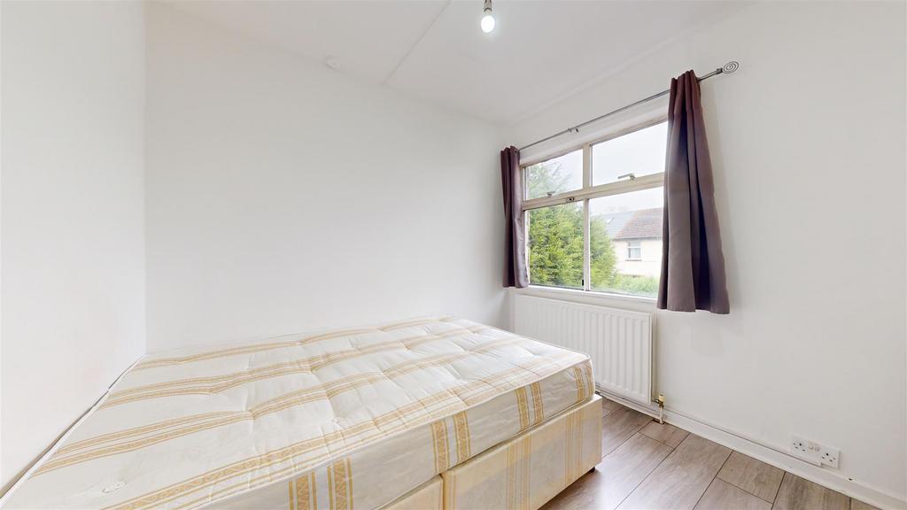 Mead Plat, Stonebridge NW10 1 bed flat - £680 pcm (£157 pw)
