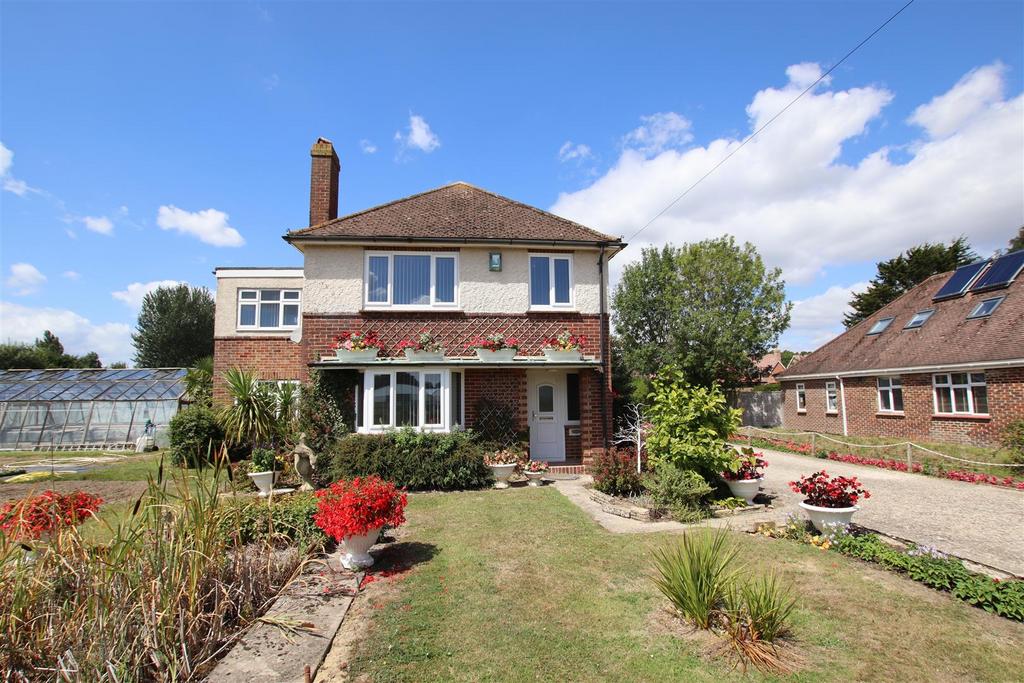 Bell Lane, Birdham 4 bed detached house - £1,800 pcm (£415 pw)