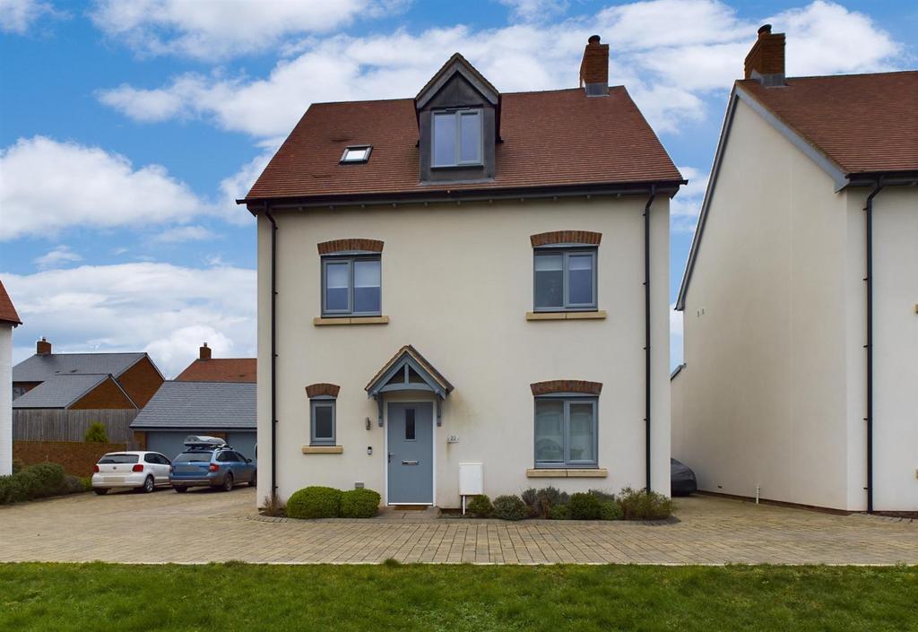 Garnstone Drive, Weobley 5 bed detached house - £431,000