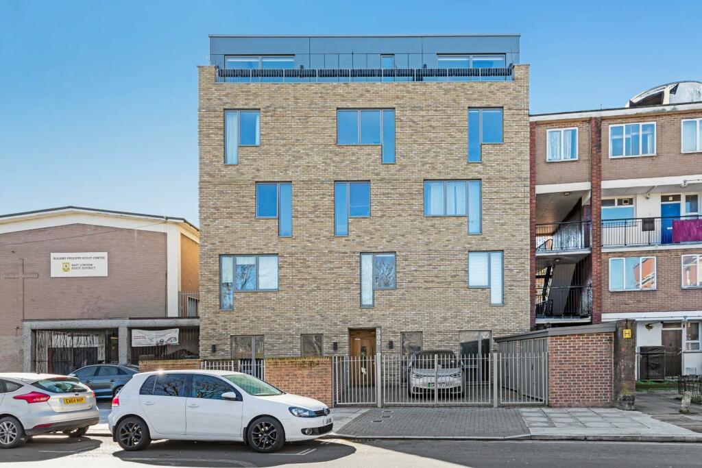 London E1 3 bed apartment - £625,000