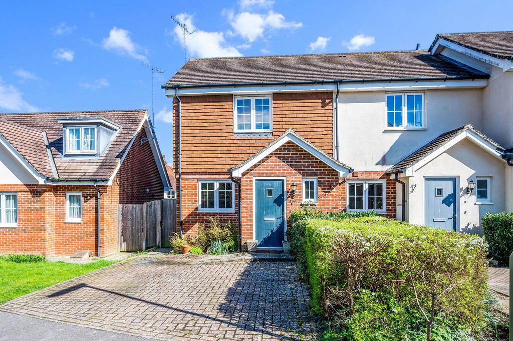 Little Stanford Close, Lingfield RH7 2 bed end of terrace house - £425,000